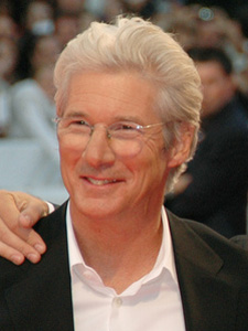 Hombres con canas: inspírate con los looks de los famosos - Belleza Activa